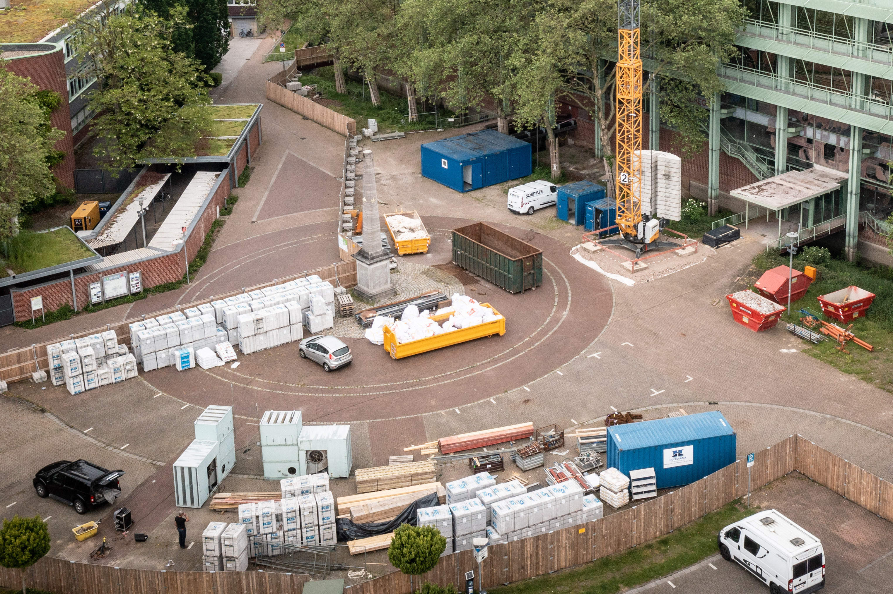 Bocholt.de | Renovatie gemeentehuis: bouwplaatsapparatuur wordt tijdelijk ontmanteld